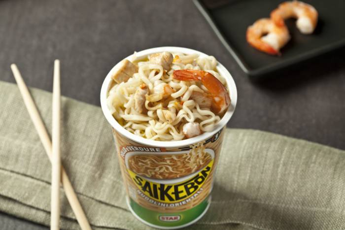 Saikebon Pollo e Verdure con gamberi saltati e pollo